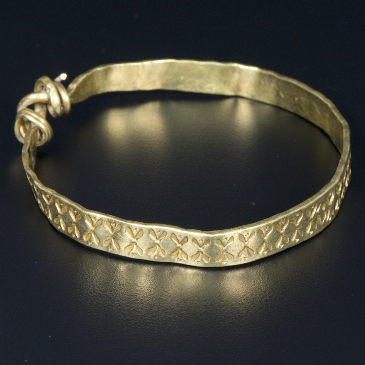 Beyond Jorvik: The Vale of York Viking Hoard – Andrew Woods | York ...