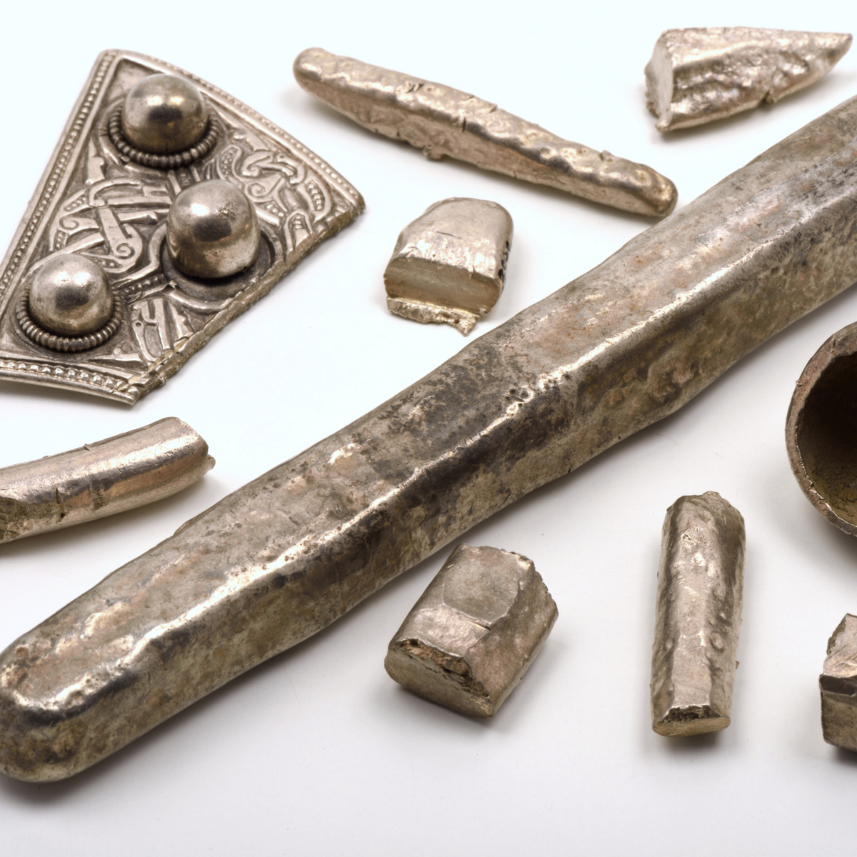 Beyond Jorvik: The Vale of York Viking Hoard – Andrew Woods | York ...
